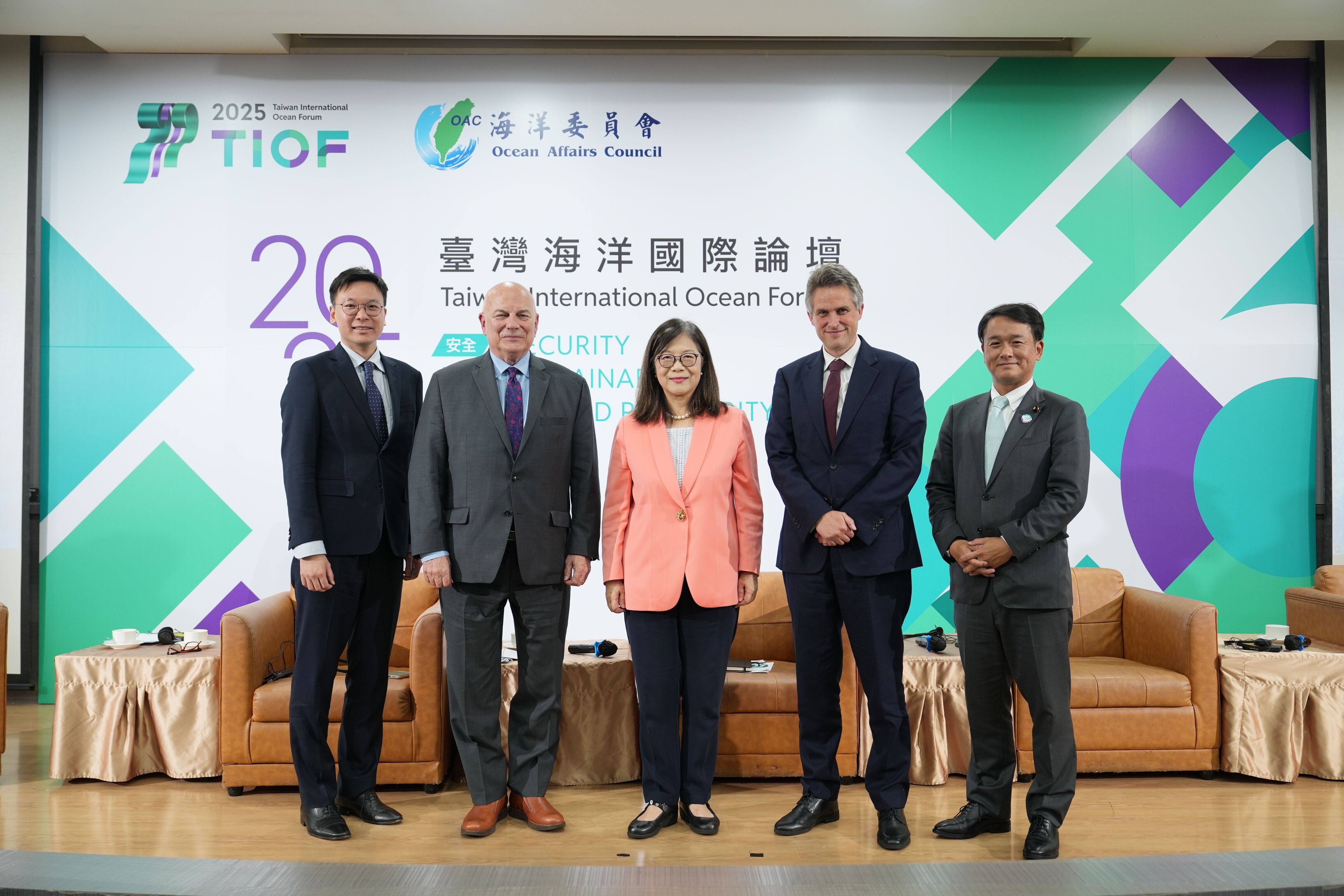 News and Releases-Looking Forward to President Trump's Support for ...